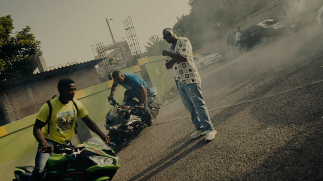Drift (Visualizer Video) by Teejay on TIDAL