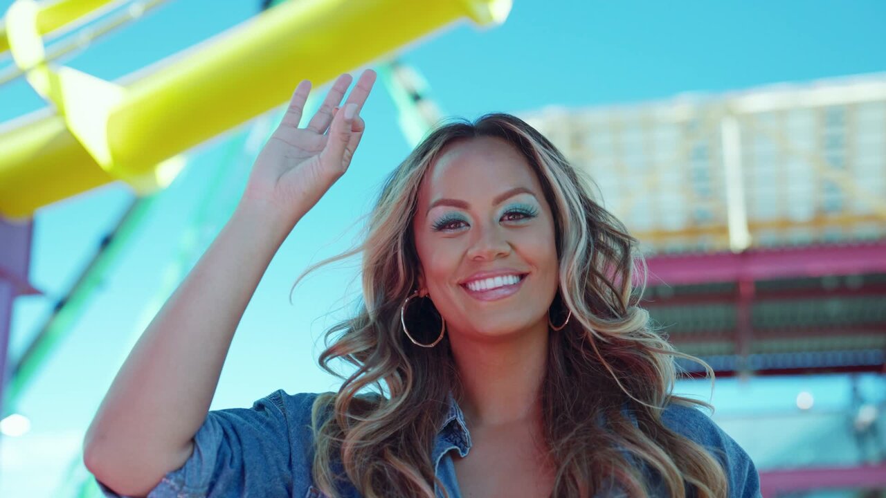 I LOVE IT by Ana Vee on TIDAL