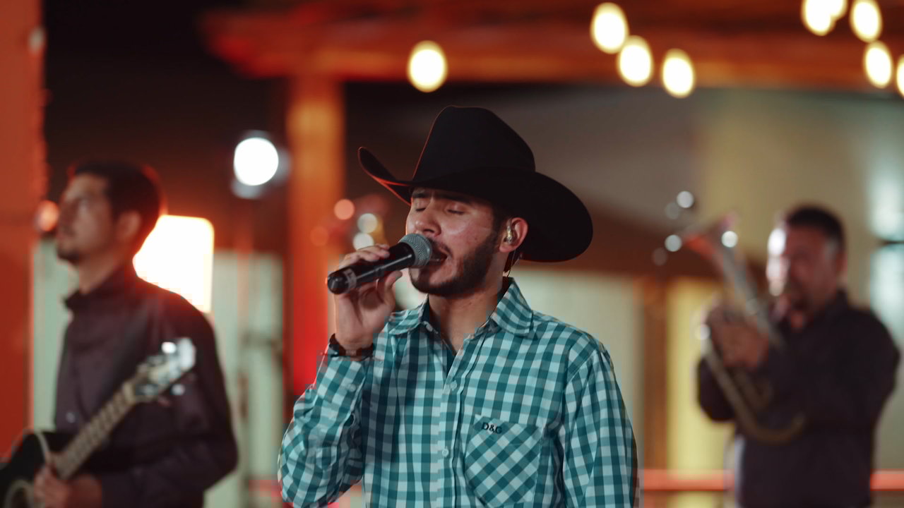 El Guerito (En Vivo) by Joey Rodriguez on TIDAL