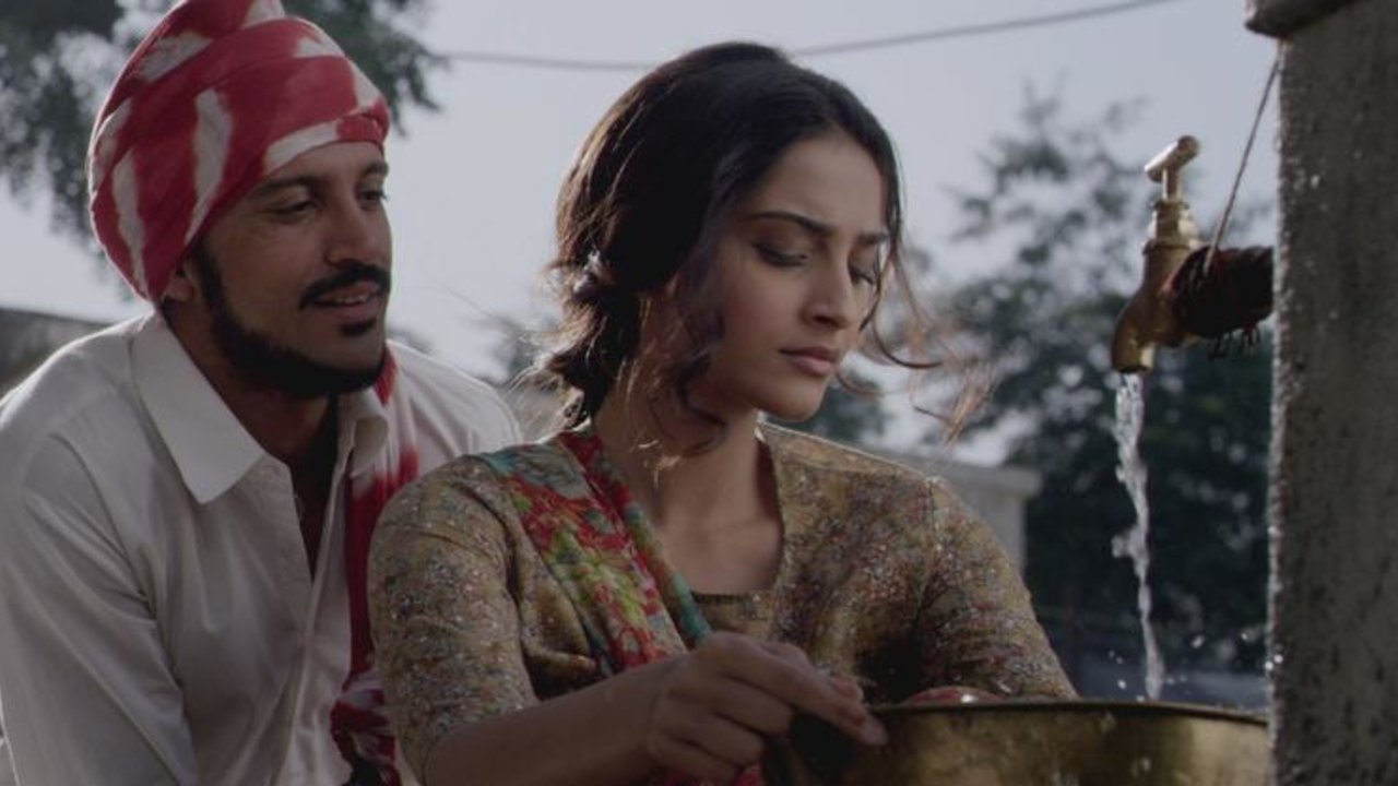 O Rangrez (Full Song Video) by Shankar Ehsaan Loy, Shreya Ghoshal ...