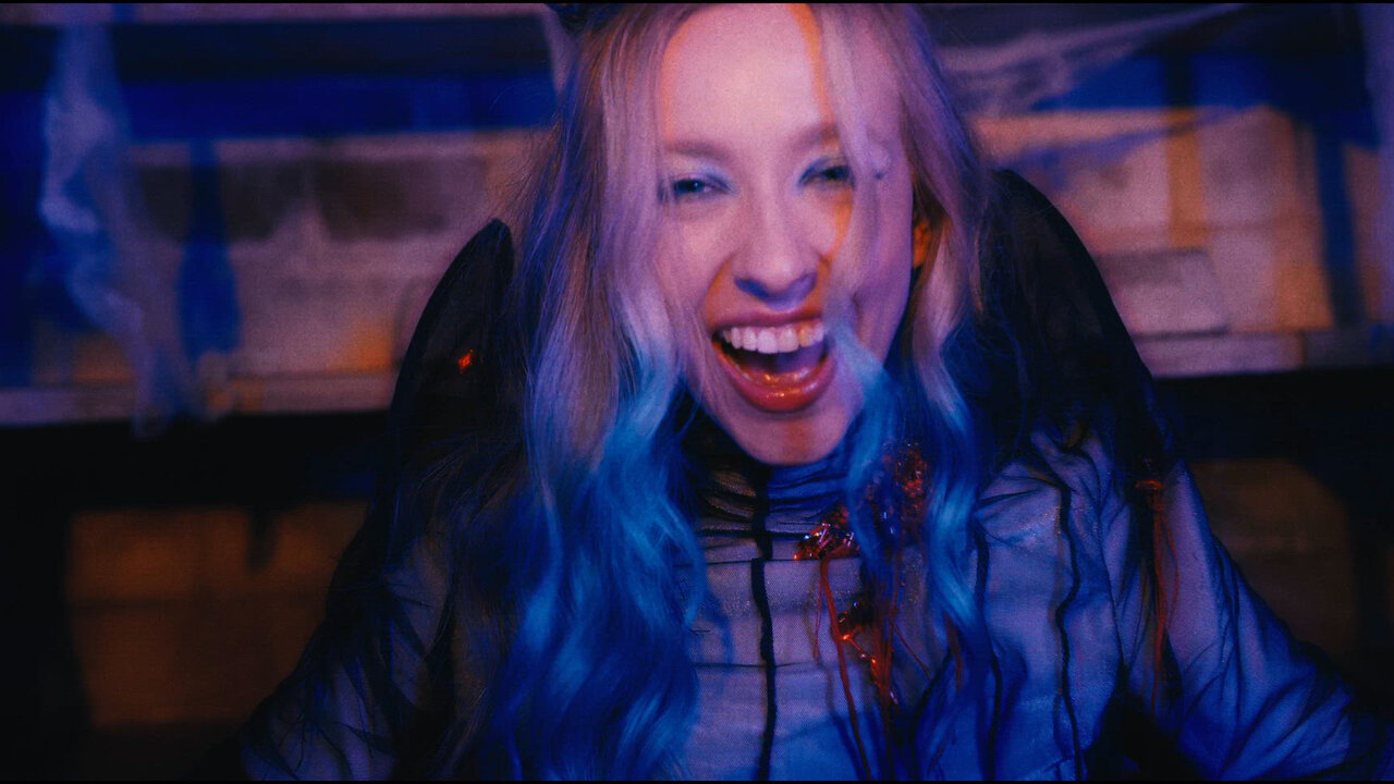 Vilã by Isa Buzzi on TIDAL