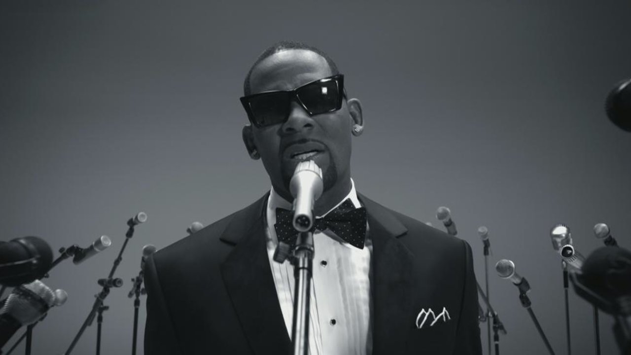 When A Woman Loves by R. Kelly on TIDAL