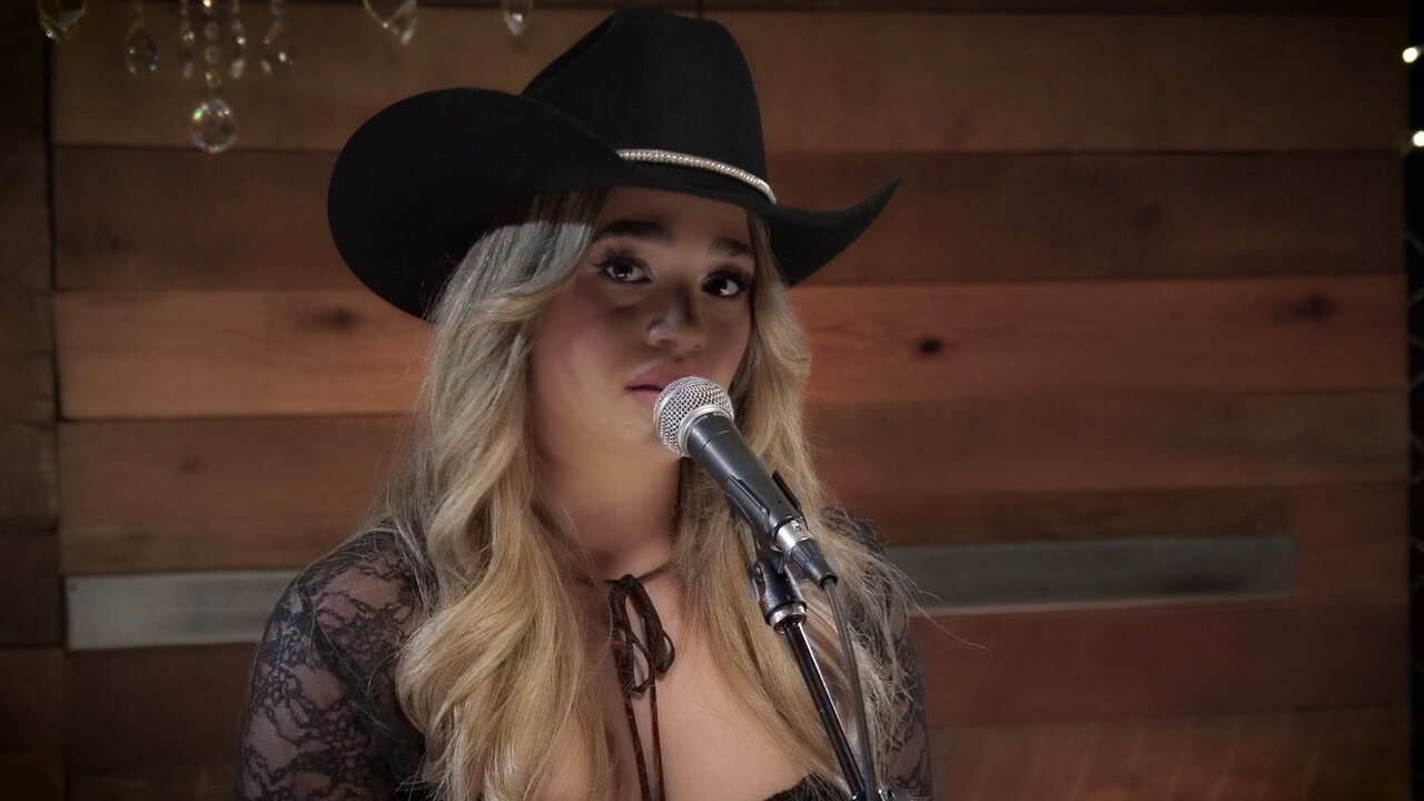 That Girl (Spanglish Version [Live Performance Video]) by Kat Luna on TIDAL