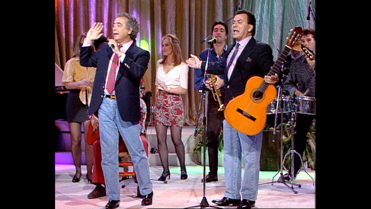 San Sereni (Pasa la Vida (Actuación TVE)) by Los Del Río on TIDAL