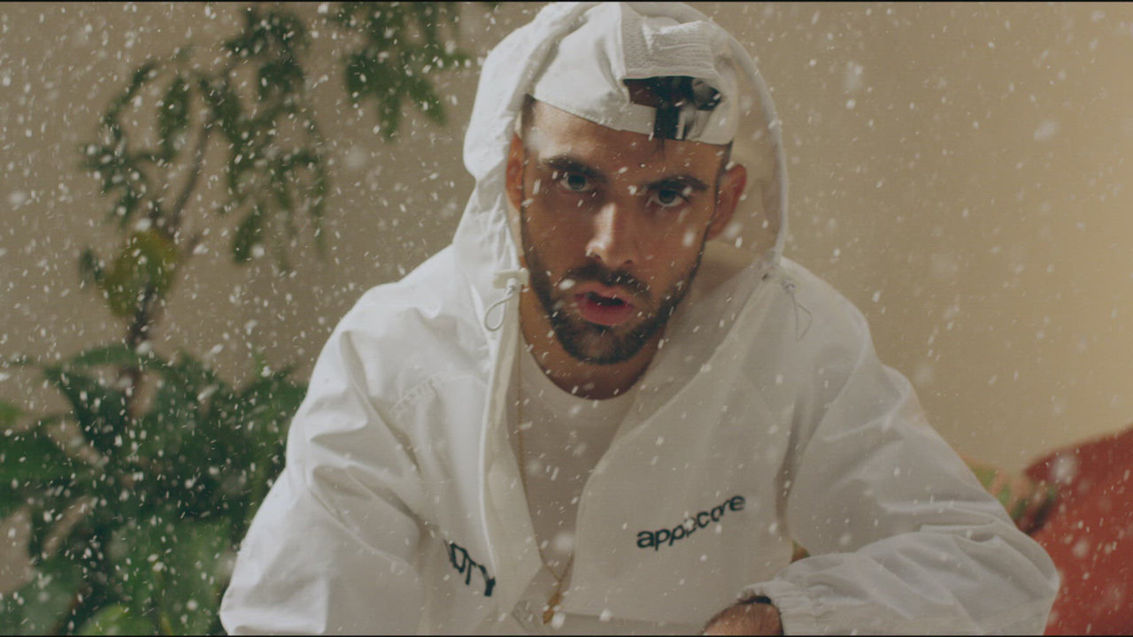 Intro '98 by Israel B on TIDAL