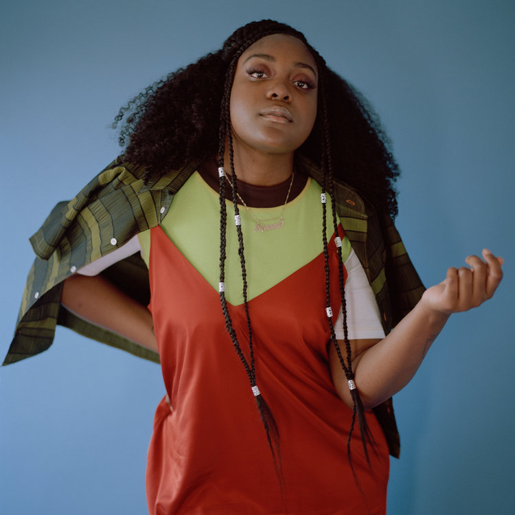 Noname Gypsy Hold Me Up