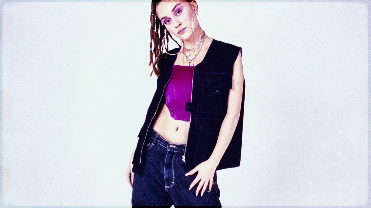 new love (visualizer) by LEEPA on TIDAL