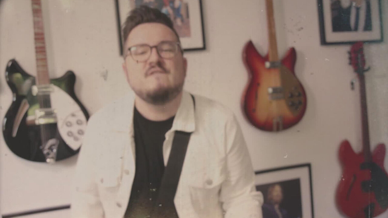 Wir zwei bleiben by Marc Albrecht on TIDAL