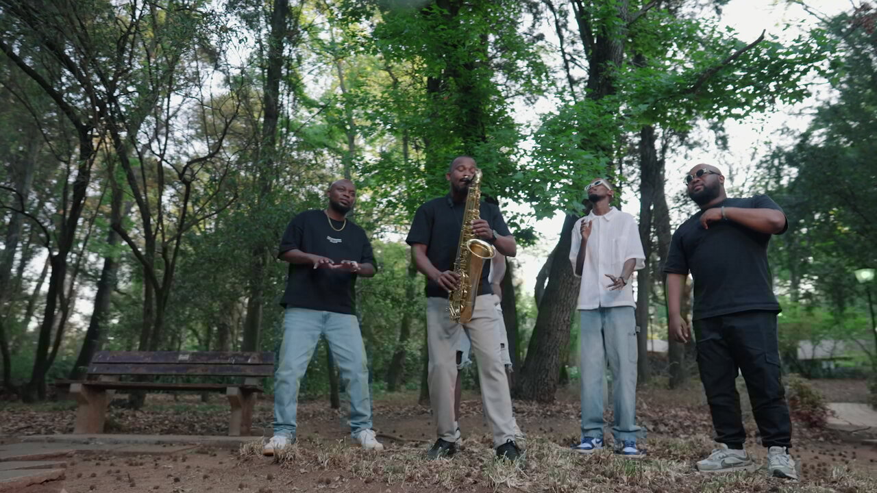 Siyathandana by Russell Zuma on TIDAL